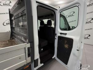 White Ford Transit 2017 in Vilnius, with an engine capacity of 2.00 L and mileage of 152 thousand km for 10900 €, photo 12 on AUTOMOTO.COM.LV