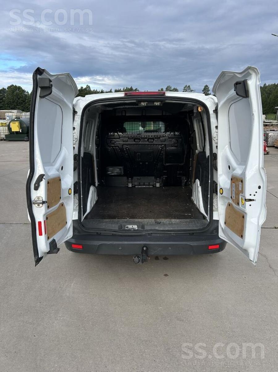 White Ford Transit 2017 in Riga, with an engine capacity of 1.50 L and mileage of 251 thousand km for 3800 €, photo 7 on AUTOMOTO.COM.LV