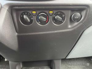 Balts Ford Transit 2017 Marijampole, ar dzinēja tilpumu 2.00 L un nobraukumu 355 tūkst. km par 9950 €, foto 27 vietnē AUTOMOTO.COM.LV