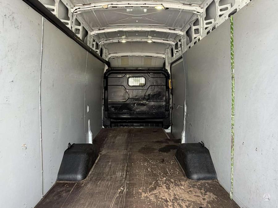 Balts Ford Transit 2017 Skaudvilė, ar dzinēja tilpumu 2.00 L un nobraukumu 317 tūkst. km par 7900 €, foto 12 vietnē AUTOMOTO.COM.LV