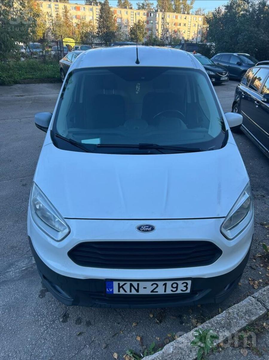 Balts Ford Transit 2017 Rīga, ar dzinēja tilpumu 1.50 L un nobraukumu 167 tūkst. km par 4500 €, foto 1 vietnē AUTOMOTO.COM.LV