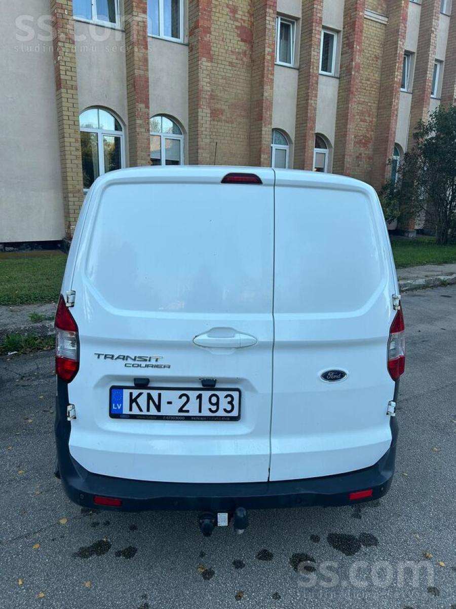 Balts Ford Transit 2017 Rīga, ar dzinēja tilpumu 1.50 L un nobraukumu 167 tūkst. km par 4500 €, foto 7 vietnē AUTOMOTO.COM.LV