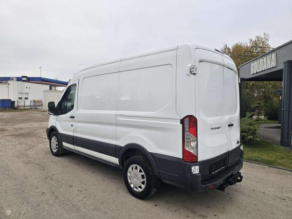 Ford Transit 2017 Pakruojis vietnÄ Balts Ford Transit 2017 Pakruojis, ar dzinÄja tilpumu 2.00 L un nobraukumu 223 tÅ«kst. km par 6400 ā¬, foto 6 vietnÄ AUTOMOTO.COM.LV