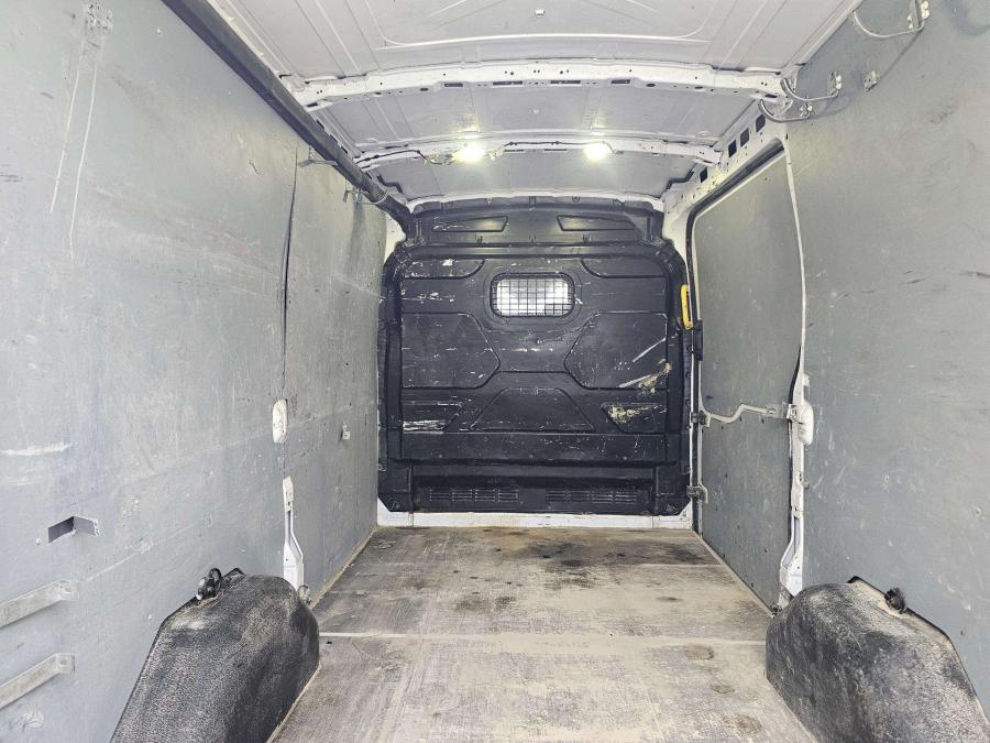 Balts Ford Transit 2017 Pakruojis, ar dzinēja tilpumu 2.00 L un nobraukumu 223 tūkst. km par 6400 €, foto 8 vietnē AUTOMOTO.COM.LV