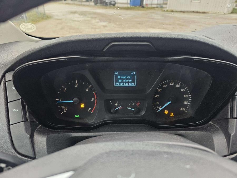 Balts Ford Transit 2017 Pakruojis, ar dzinēja tilpumu 2.00 L un nobraukumu 223 tūkst. km par 6400 €, foto 12 vietnē AUTOMOTO.COM.LV