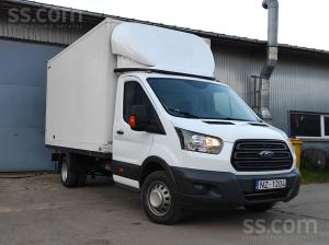 White Ford Transit 2018 in Jelgava, with an engine capacity of 2.00 L and mileage of 193 thousand km for 13700 €, photo 2 on AUTOMOTO.COM.LV