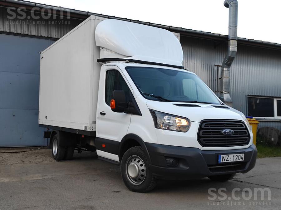 White Ford Transit 2018 in Jelgava, with an engine capacity of 2.00 L and mileage of 193 thousand km for 13700 €, photo 2 on AUTOMOTO.COM.LV