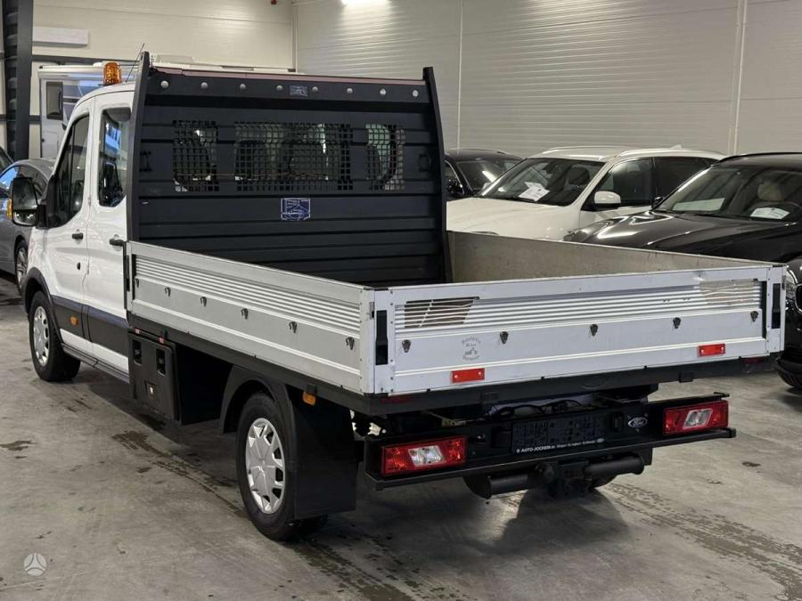White Ford Transit 2018 in Marijampole, with an engine capacity of 2.00 L and mileage of 178 thousand km for 13500 €, photo 5 on AUTOMOTO.COM.LV