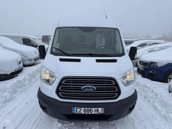 White Ford Transit 2018 in Taurage, with an engine capacity of 2.00 L and mileage of 195 thousand km for 8200 €, photo 2 on AUTOMOTO.COM.LV
