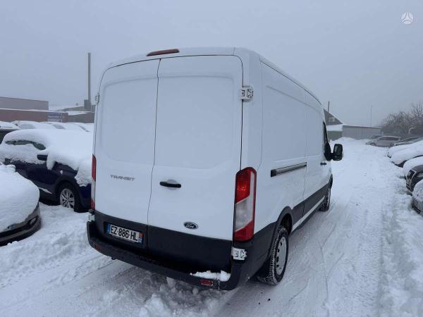 White Ford Transit 2018 in Taurage, with an engine capacity of 2.00 L and mileage of 195 thousand km for 8200 €, photo 4 on AUTOMOTO.COM.LV