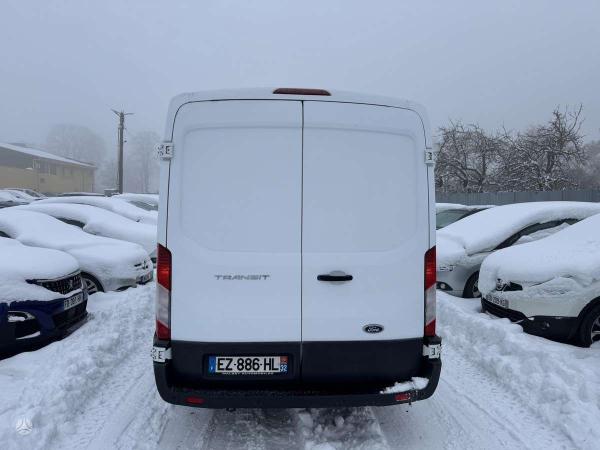 White Ford Transit 2018 in Taurage, with an engine capacity of 2.00 L and mileage of 195 thousand km for 8200 €, photo 5 on AUTOMOTO.COM.LV
