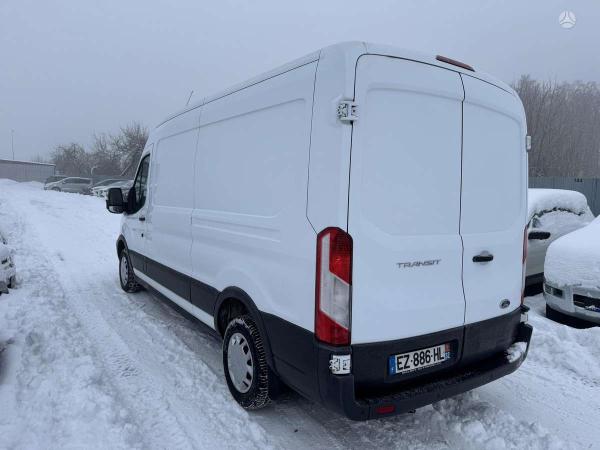 White Ford Transit 2018 in Taurage, with an engine capacity of 2.00 L and mileage of 195 thousand km for 8200 €, photo 6 on AUTOMOTO.COM.LV