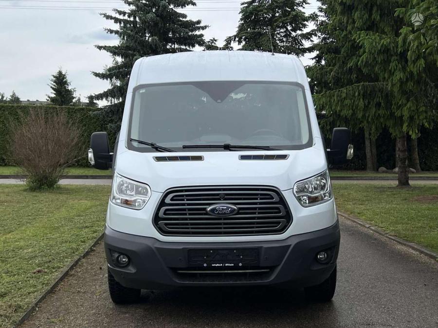 White Ford Transit 2018 in Kedainiai, with an engine capacity of 2.00 L and mileage of 253 thousand km for 9900 €, photo 3 on AUTOMOTO.COM.LV