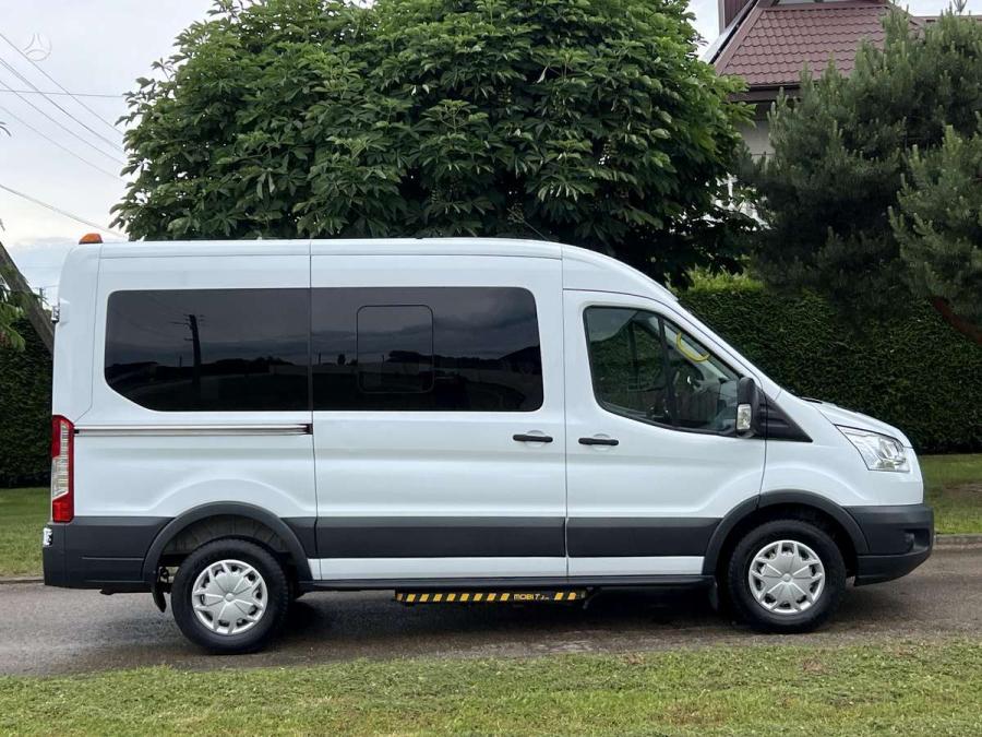White Ford Transit 2018 in Kedainiai, with an engine capacity of 2.00 L and mileage of 253 thousand km for 9900 €, photo 5 on AUTOMOTO.COM.LV