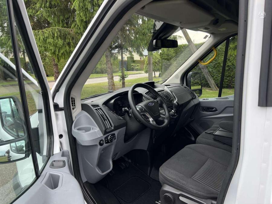 White Ford Transit 2018 in Kedainiai, with an engine capacity of 2.00 L and mileage of 253 thousand km for 9900 €, photo 21 on AUTOMOTO.COM.LV