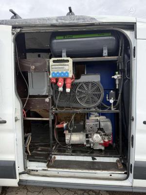 White Ford Transit 2018 in Skaudvile, with an engine capacity of 2.00 L and mileage of 188 thousand km for 12900 €, photo 3 on AUTOMOTO.COM.LV