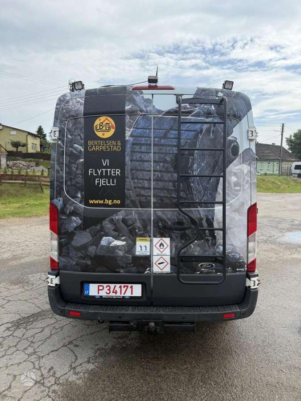 Balts Ford Transit 2018 Skaudvilė, ar dzinēja tilpumu 2.00 L un nobraukumu 188 tūkst. km par 12900 €, foto 8 vietnē AUTOMOTO.COM.LV