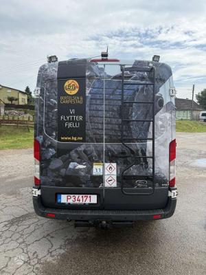 White Ford Transit 2018 in Skaudvile, with an engine capacity of 2.00 L and mileage of 188 thousand km for 12900 €, photo 9 on AUTOMOTO.COM.LV