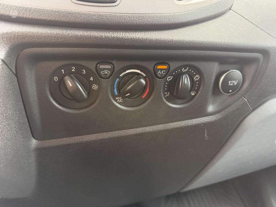 White Ford Transit 2018 in Skaudvile, with an engine capacity of 2.00 L and mileage of 188 thousand km for 12900 €, photo 15 on AUTOMOTO.COM.LV
