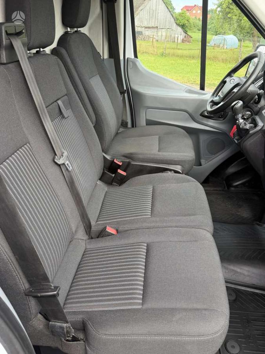 White Ford Transit 2018 in Skaudvile, with an engine capacity of 2.00 L and mileage of 188 thousand km for 12900 €, photo 18 on AUTOMOTO.COM.LV