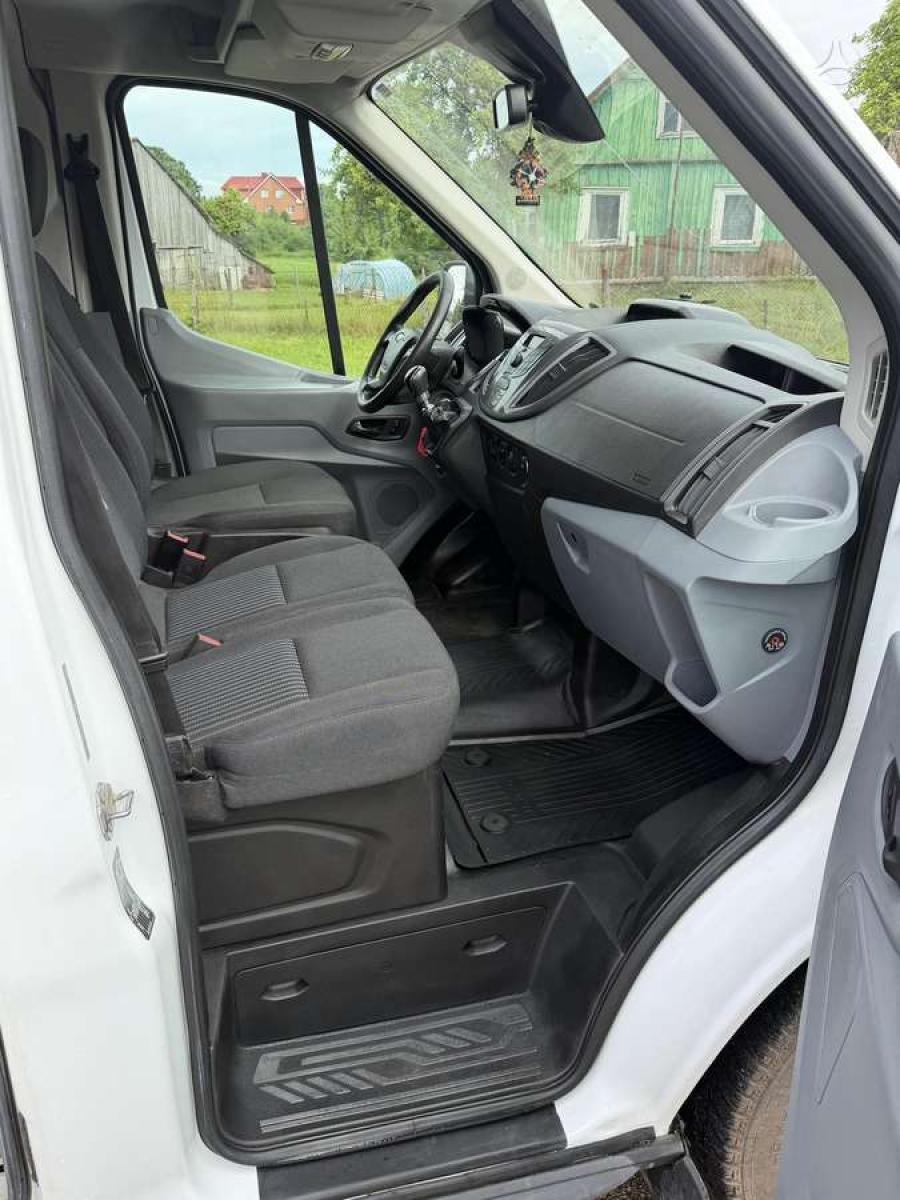 White Ford Transit 2018 in Skaudvile, with an engine capacity of 2.00 L and mileage of 188 thousand km for 12900 €, photo 19 on AUTOMOTO.COM.LV