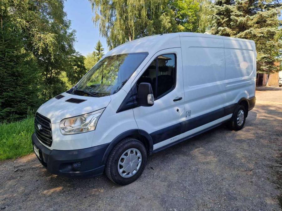 White Ford Transit 2018 in Taurage, with an engine capacity of 2.00 L and mileage of 246 thousand km for 7450 €, photo 1 on AUTOMOTO.COM.LV