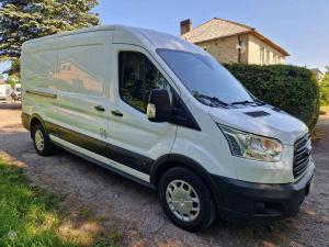 White Ford Transit 2018 in Taurage, with an engine capacity of 2.00 L and mileage of 246 thousand km for 7450 €, photo 3 on AUTOMOTO.COM.LV