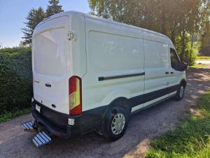 White Ford Transit 2018 in Taurage, with an engine capacity of 2.00 L and mileage of 246 thousand km for 7450 €, photo 5 on AUTOMOTO.COM.LV