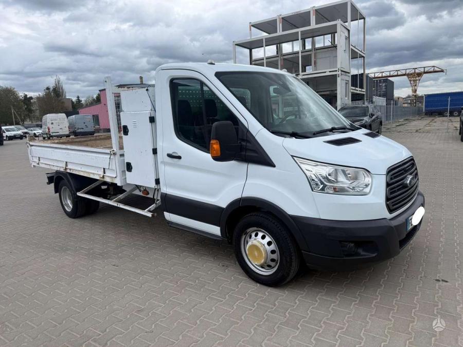 Balts Ford Transit 2018 Kauņa, ar dzinēja tilpumu 2.00 L un nobraukumu 221 tūkst. km par 10450 €, foto 9 vietnē AUTOMOTO.COM.LV