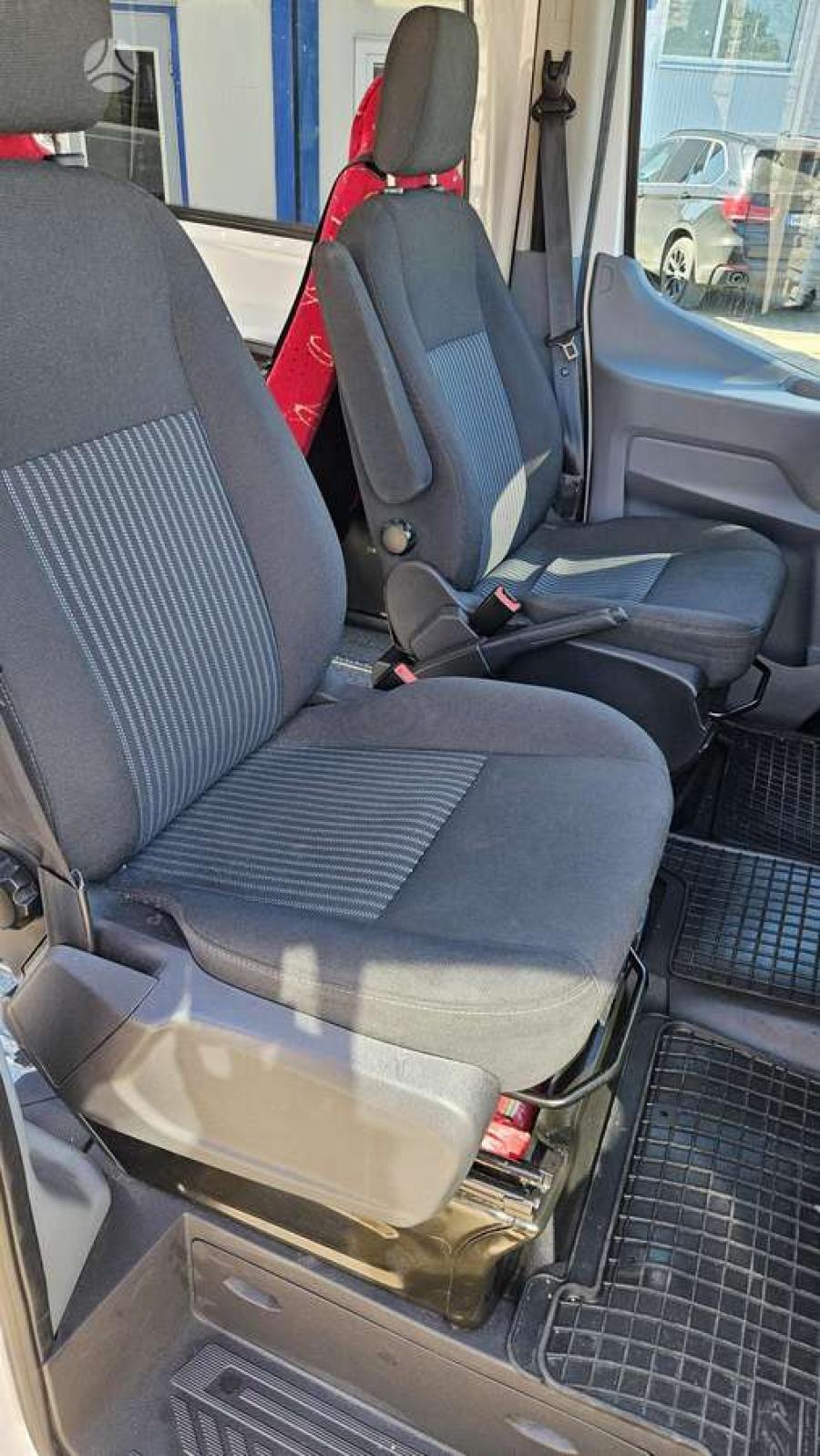 White Ford Transit 2018 in Marijampole, with an engine capacity of 2.00 L and mileage of 243 thousand km for 11800 €, photo 17 on AUTOMOTO.COM.LV