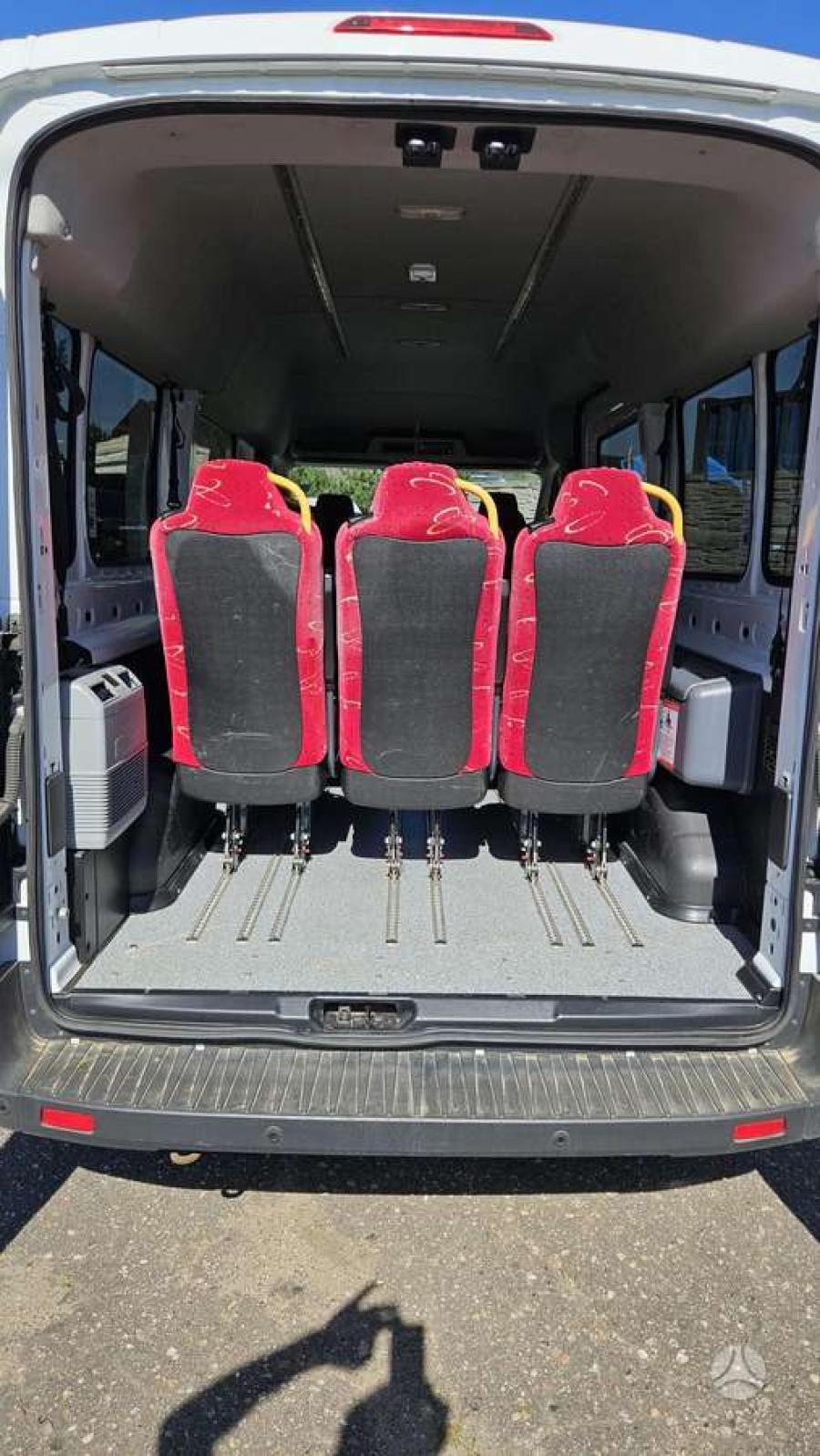 White Ford Transit 2018 in Marijampole, with an engine capacity of 2.00 L and mileage of 243 thousand km for 11800 €, photo 22 on AUTOMOTO.COM.LV