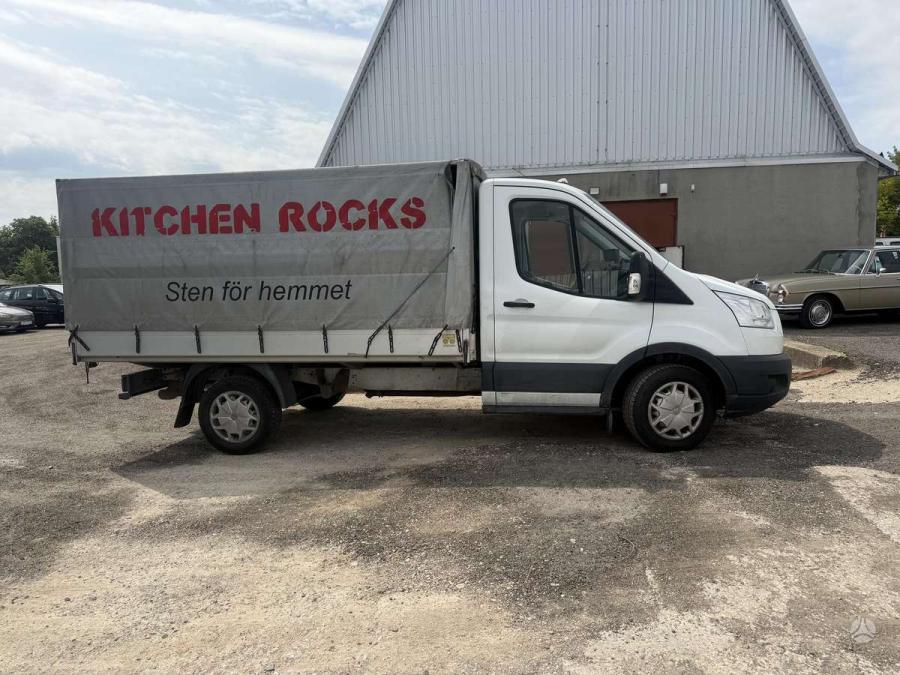 White Ford Transit 2018 in Kaunas, with an engine capacity of 2.00 L and mileage of 258 thousand km for 7500 €, photo 5 on AUTOMOTO.COM.LV