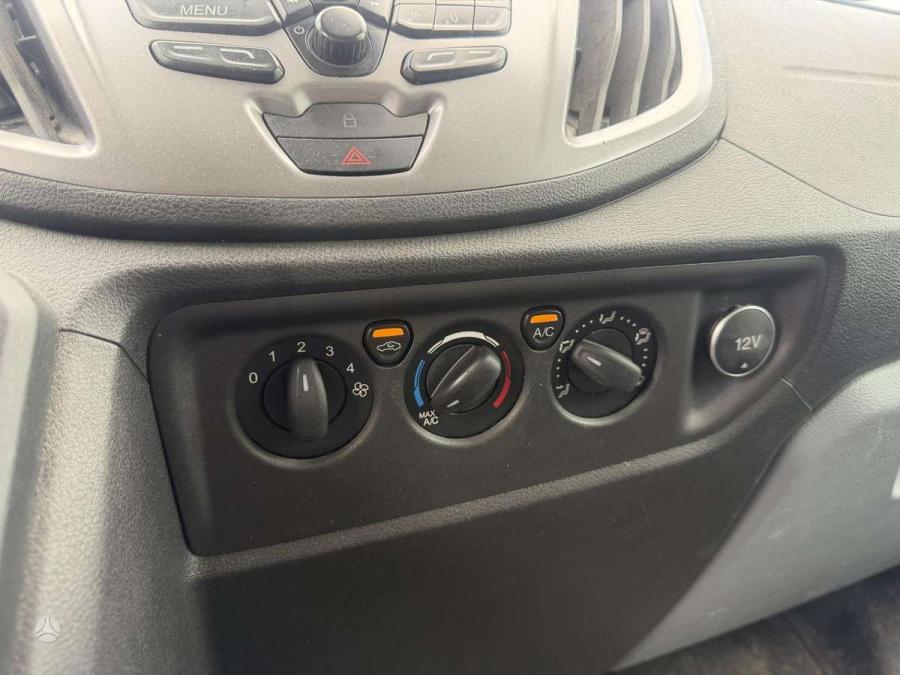White Ford Transit 2018 in Kaunas, with an engine capacity of 2.00 L and mileage of 258 thousand km for 7500 €, photo 10 on AUTOMOTO.COM.LV