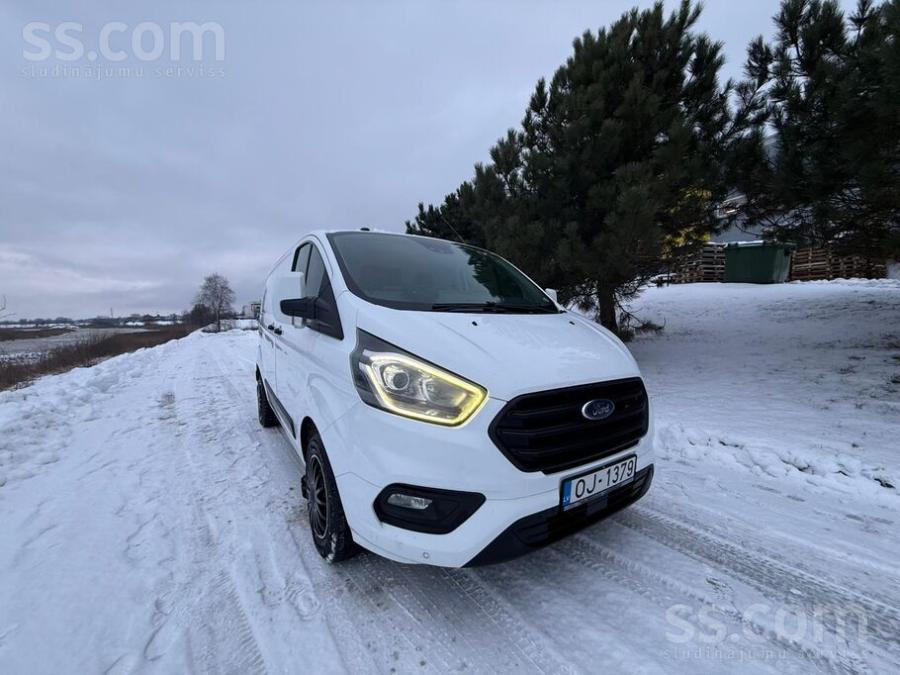 Белый Форд Транзит 2018 в Рига, объемом двигателя 2.00 л и пробегом 278 тыс. км за 10970 €, фото 1 на AUTOMOTO.COM.LV