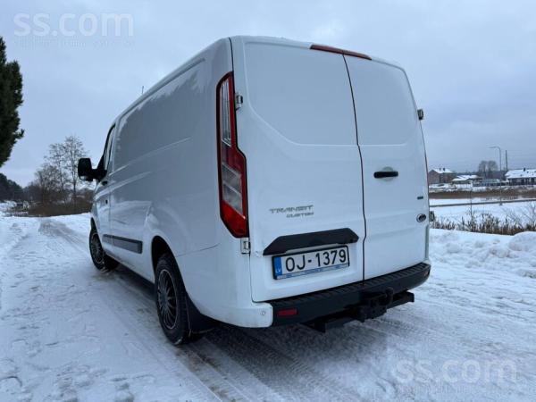 White Ford Transit 2018 in Riga, with an engine capacity of 2.00 L and mileage of 278 thousand km for 10970 €, photo 4 on AUTOMOTO.COM.LV