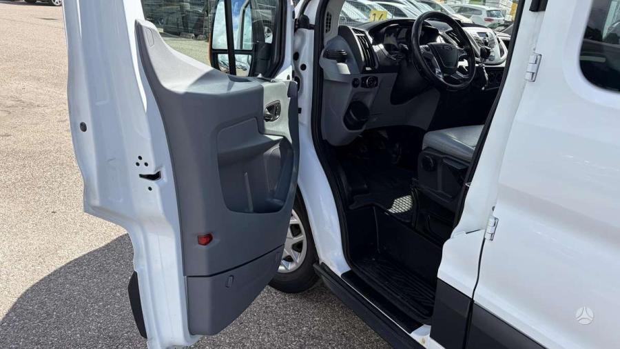 White Ford Transit 2018 in Marijampole, with an engine capacity of 2.00 L and mileage of 172 thousand km for 13650 €, photo 28 on AUTOMOTO.COM.LV