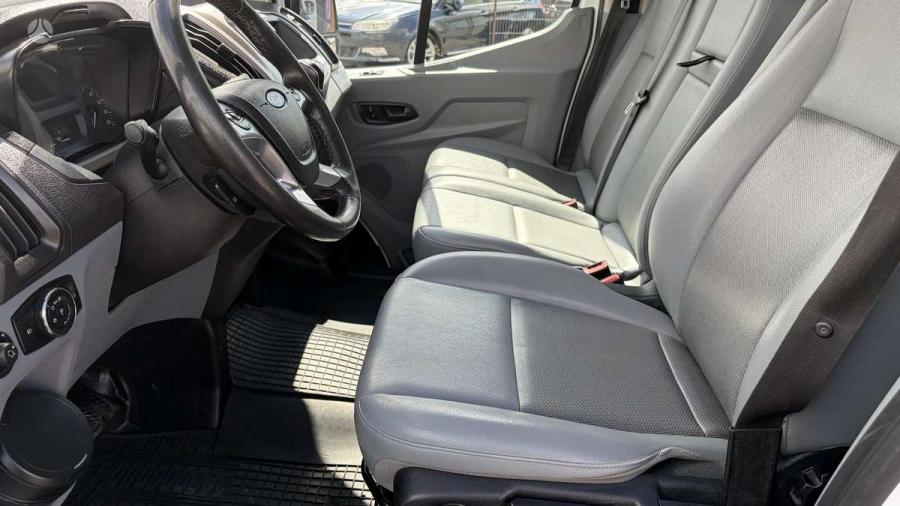 White Ford Transit 2018 in Marijampole, with an engine capacity of 2.00 L and mileage of 172 thousand km for 13650 €, photo 34 on AUTOMOTO.COM.LV
