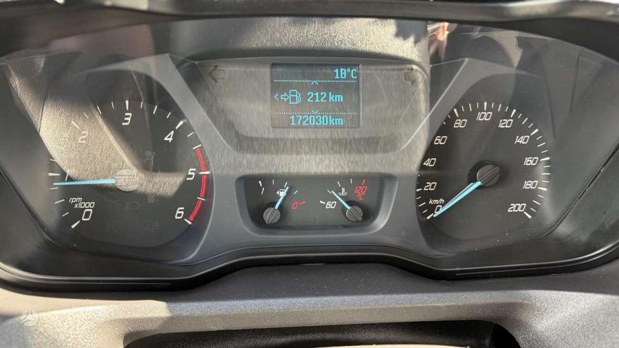 White Ford Transit 2018 in Marijampole, with an engine capacity of 2.00 L and mileage of 172 thousand km for 13650 €, photo 40 on AUTOMOTO.COM.LV