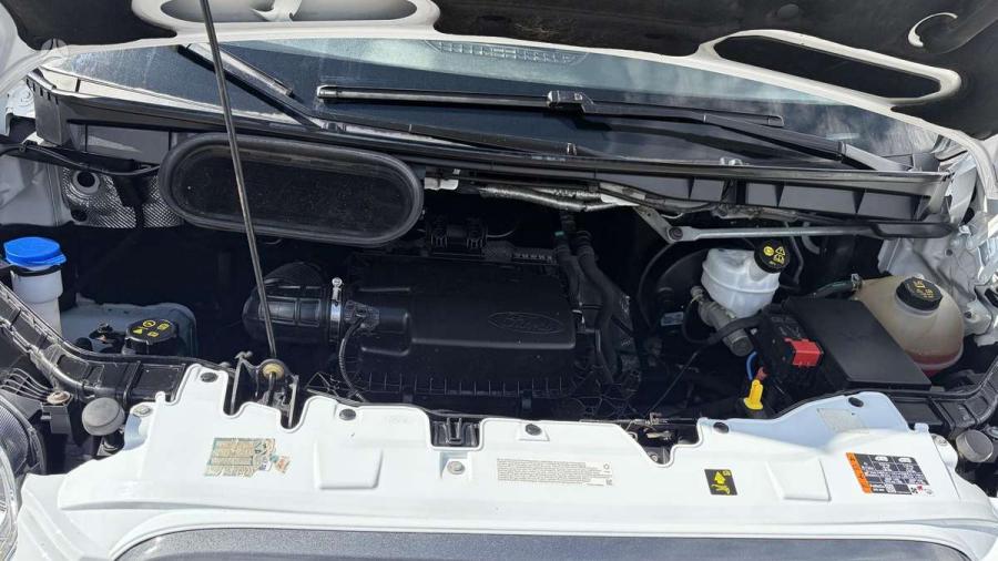 White Ford Transit 2018 in Marijampole, with an engine capacity of 2.00 L and mileage of 172 thousand km for 13650 €, photo 50 on AUTOMOTO.COM.LV