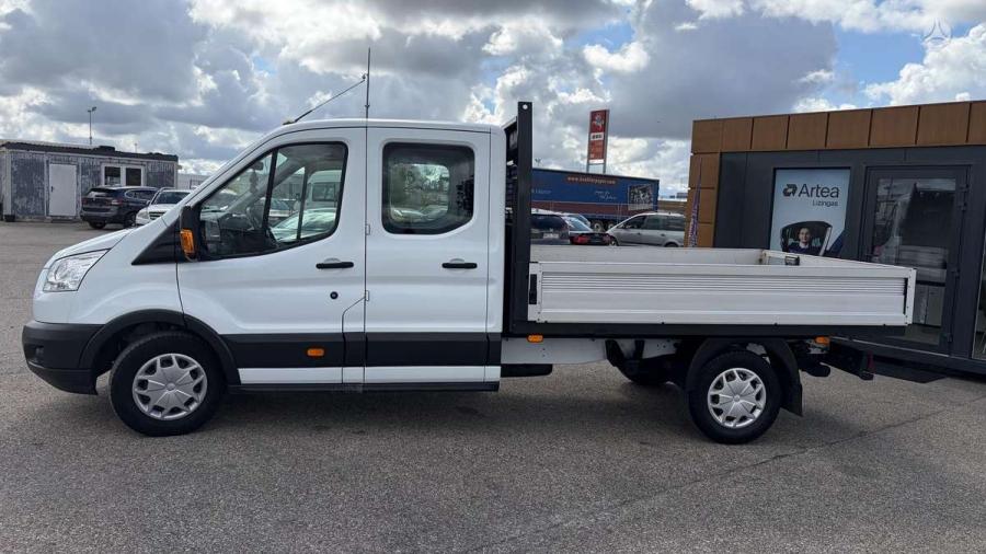 White Ford Transit 2018 in Marijampole, with an engine capacity of 2.00 L and mileage of 172 thousand km for 13650 €, photo 8 on AUTOMOTO.COM.LV