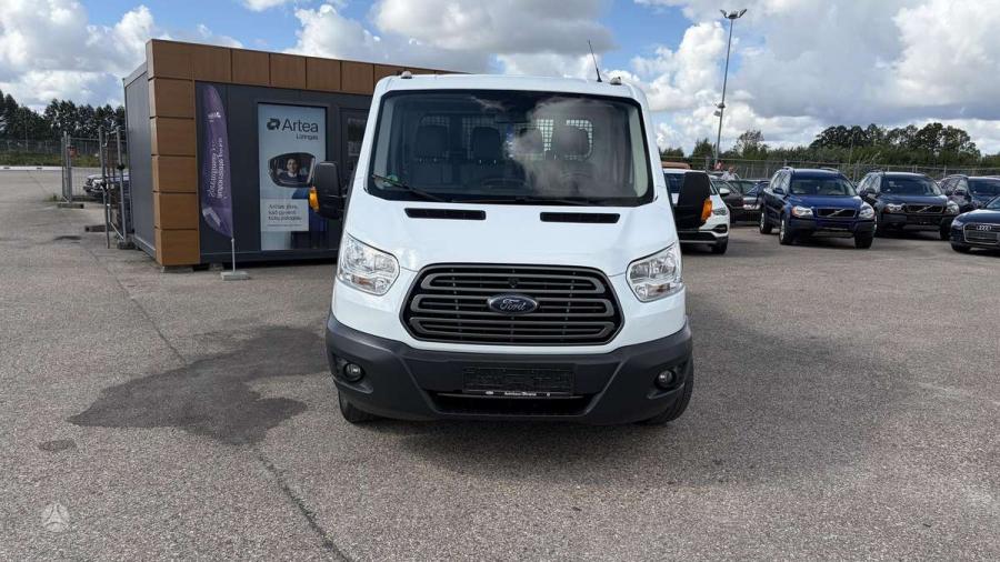 White Ford Transit 2018 in Marijampole, with an engine capacity of 2.00 L and mileage of 172 thousand km for 13650 €, photo 10 on AUTOMOTO.COM.LV