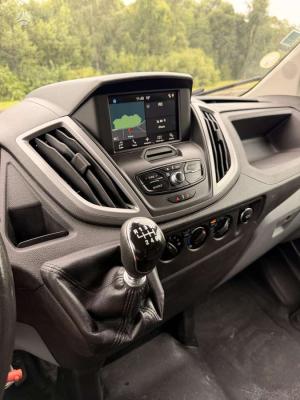White Ford Transit 2018 in Taurage, with an engine capacity of 2.00 L and mileage of 164 thousand km for 13600 €, photo 15 on AUTOMOTO.COM.LV