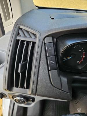 White Ford Transit 2018 in Kaunas, with an engine capacity of 2.00 L and mileage of 1 thousand km for 6150 €, photo 20 on AUTOMOTO.COM.LV