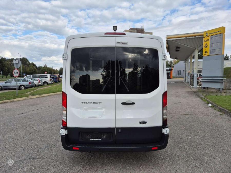 Balts Ford Transit 2018 Panevēža, ar dzinēja tilpumu 2.00 L un nobraukumu 427 tūkst. km par 7600 €, foto 5 vietnē AUTOMOTO.COM.LV