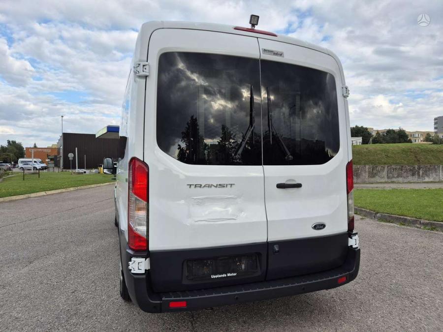 Balts Ford Transit 2018 Panevēža, ar dzinēja tilpumu 2.00 L un nobraukumu 427 tūkst. km par 7600 €, foto 11 vietnē AUTOMOTO.COM.LV