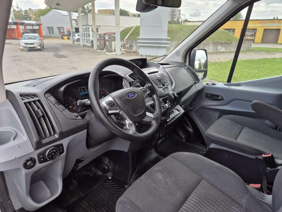 Balts Ford Transit 2018 Panevēža, ar dzinēja tilpumu 2.00 L un nobraukumu 427 tūkst. km par 7600 €, foto 12 vietnē AUTOMOTO.COM.LV