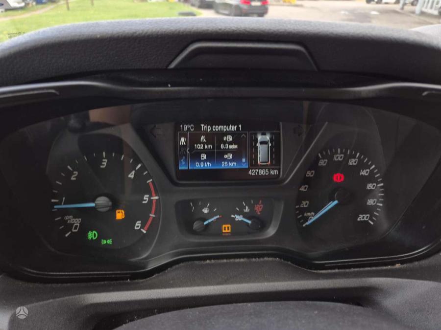 Balts Ford Transit 2018 Panevēža, ar dzinēja tilpumu 2.00 L un nobraukumu 427 tūkst. km par 7600 €, foto 16 vietnē AUTOMOTO.COM.LV