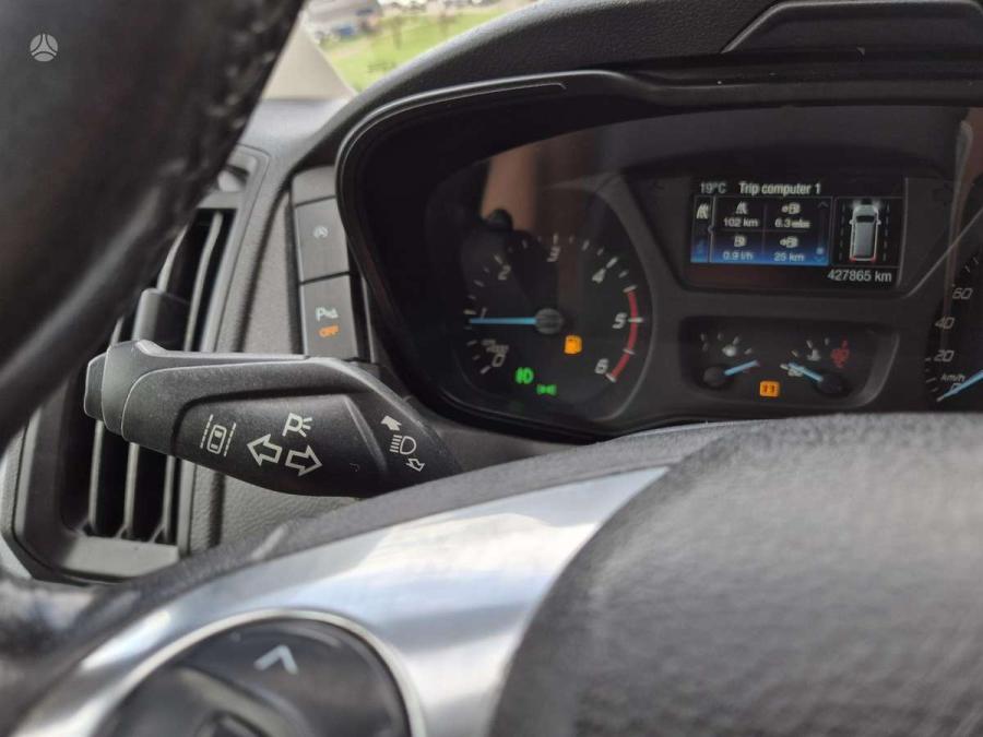 Balts Ford Transit 2018 Panevēža, ar dzinēja tilpumu 2.00 L un nobraukumu 427 tūkst. km par 7600 €, foto 17 vietnē AUTOMOTO.COM.LV