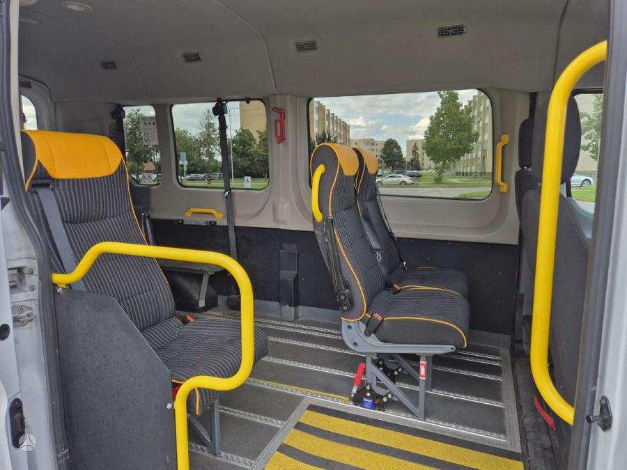 Balts Ford Transit 2018 Panevēža, ar dzinēja tilpumu 2.00 L un nobraukumu 427 tūkst. km par 7600 €, foto 23 vietnē AUTOMOTO.COM.LV