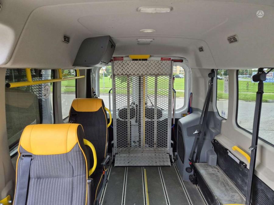 Balts Ford Transit 2018 Panevēža, ar dzinēja tilpumu 2.00 L un nobraukumu 427 tūkst. km par 7600 €, foto 26 vietnē AUTOMOTO.COM.LV